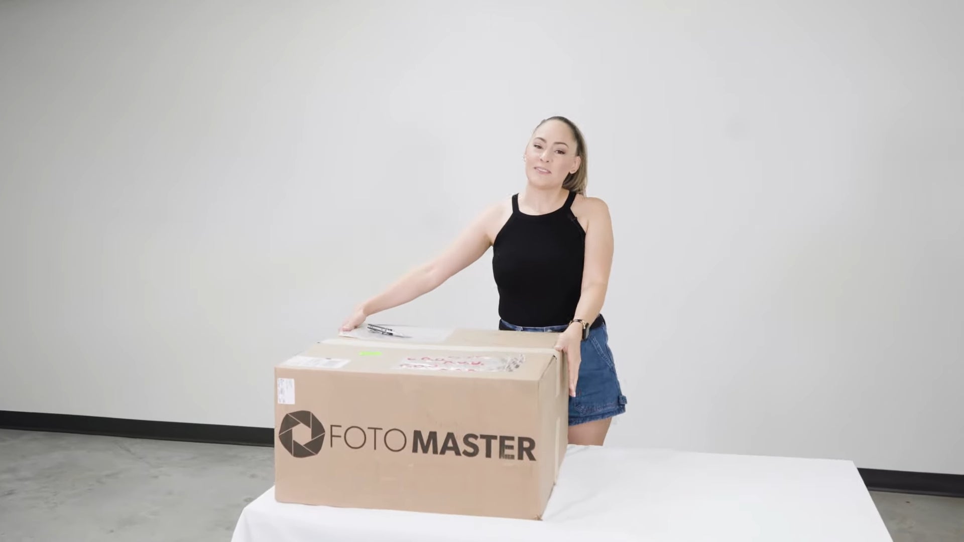 Catalina Bloch: Draw Me Bot Unboxing & Impressions