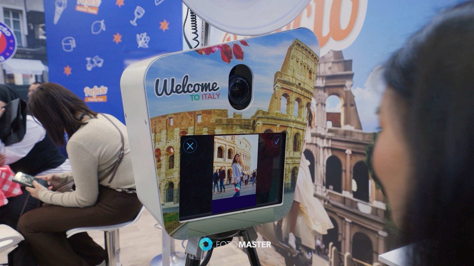 Retro Photo Booth at Events: AI Experience at a Global Airline Event