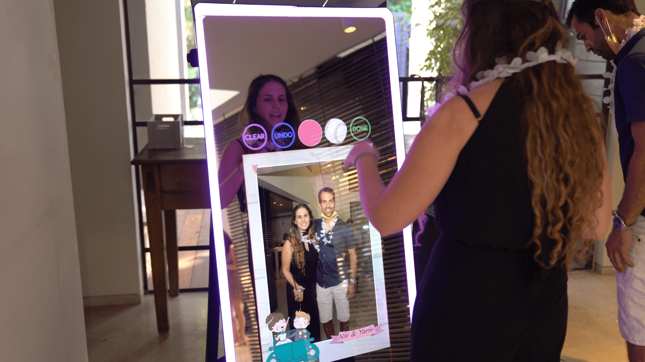 Mirror Air Booth at Events: A Wedding